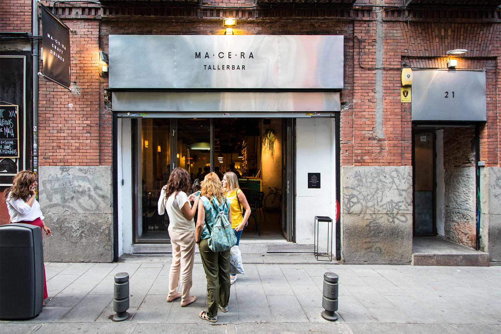 Macera. Cócteles con destilados artesanales en Malasaña.