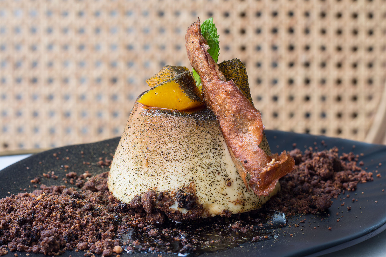 Raro Rare. Una oferta gastronómica única en Tribunal.