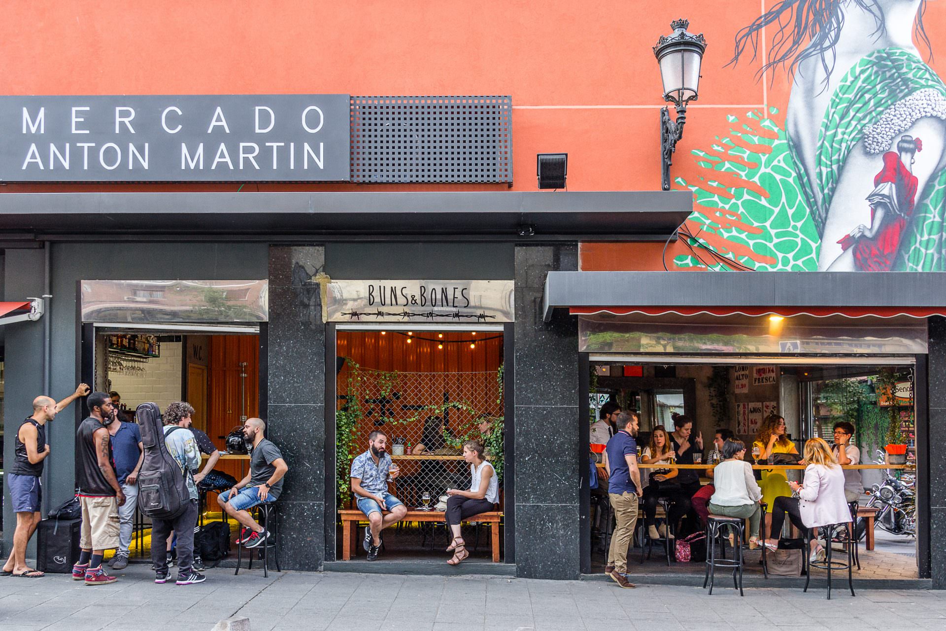 Los mercados gastronómicos de Madrid que tienes que visitar.
